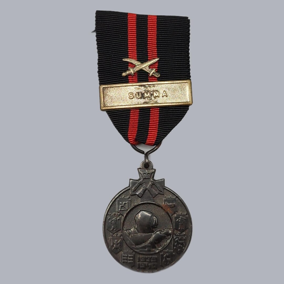 Finnish Commemorative Medal of the 1939-1940 Winter War With Swords and ...