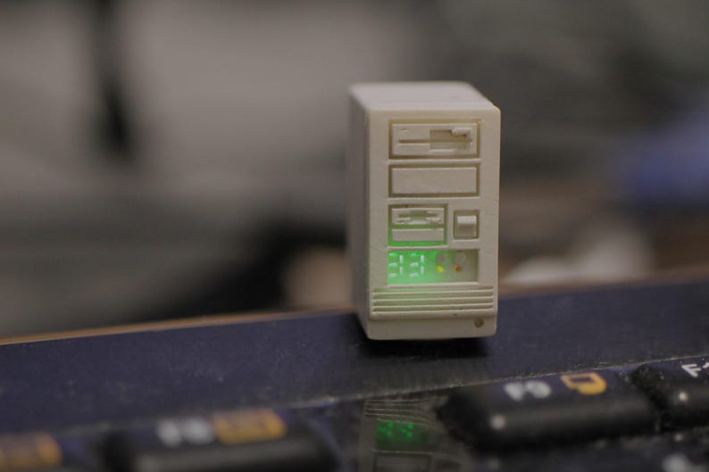 Miniature 386 Desktop Computer Replica: Retro PC Tower With Boot-up ...
