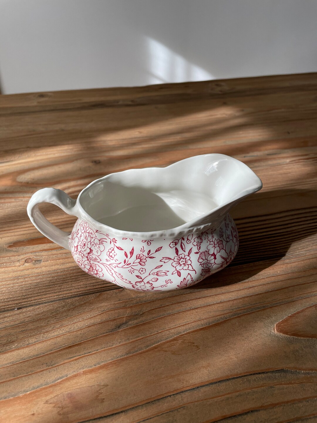 Royal Tudor | Rosemarie Red | Grindley of Stoke | Ceramic Sauce Boat ...