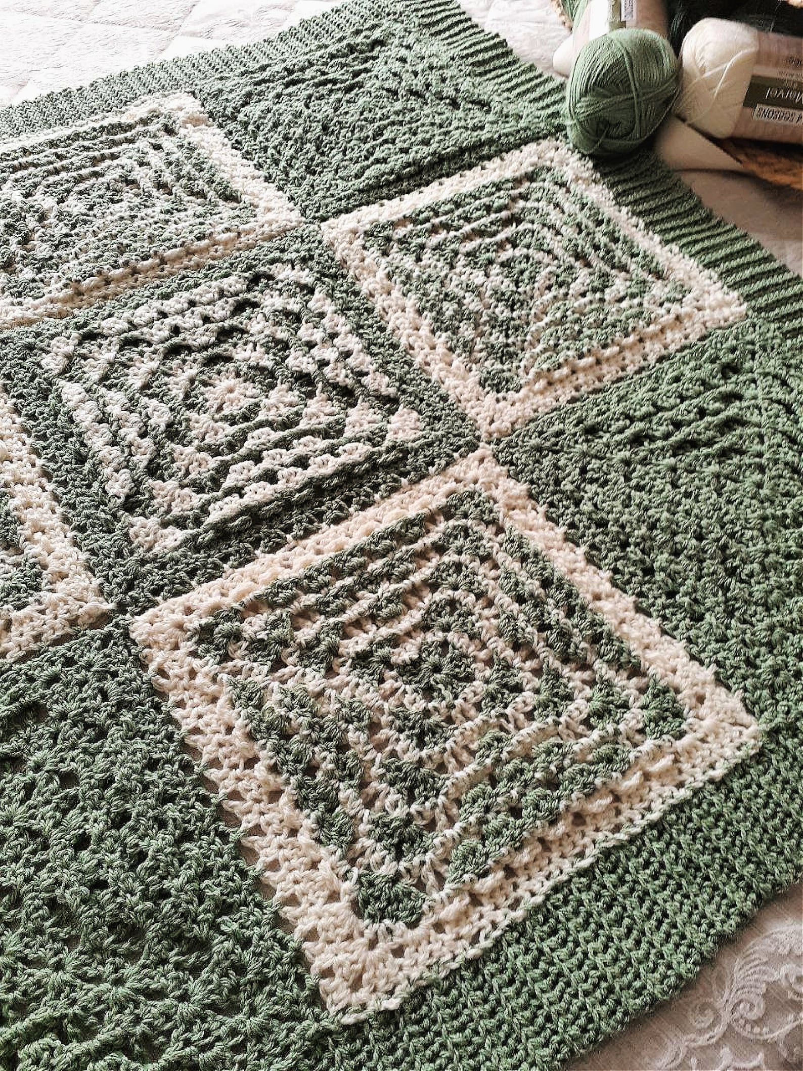 CROCHET PATTERN Modern Jacob's Ladder Afghan - Join as You Go Granny ...