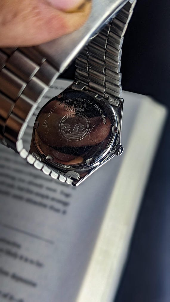 SEIKO chronos quartz dress watch LINEN Dial 8123-6130 - Gem