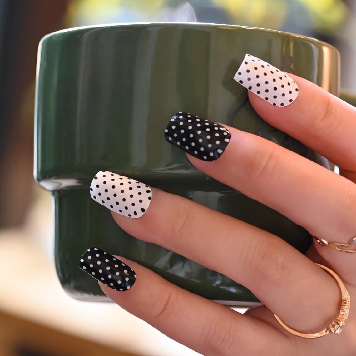 Timeless Black & White Polka Dot Semi Cured Gel Nail Wraps 20 Strips ...