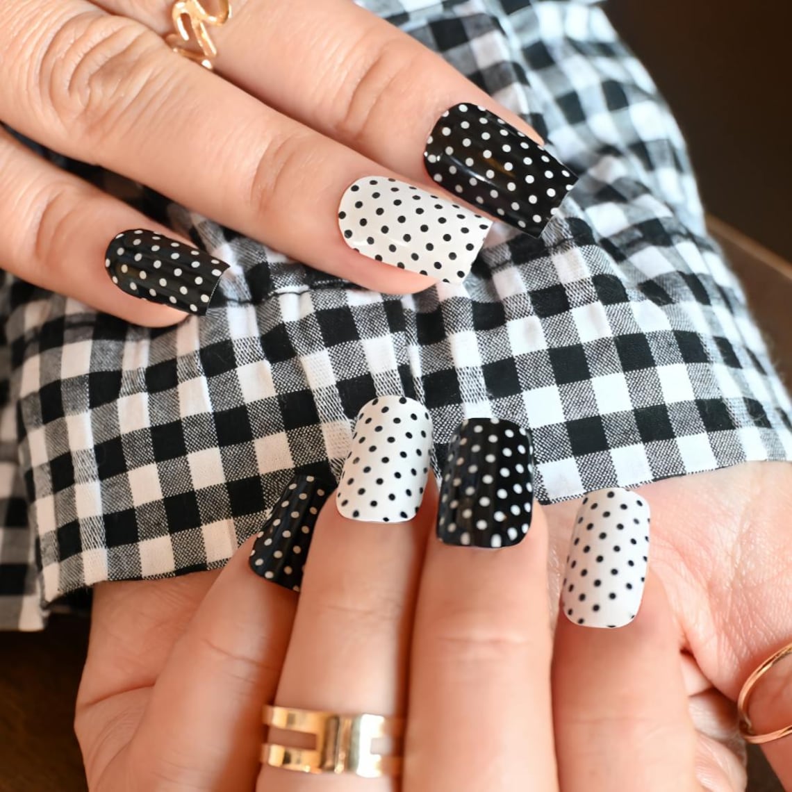 Timeless Black & White Polka Dot Semi Cured Gel Nail Wraps 20 Strips ...