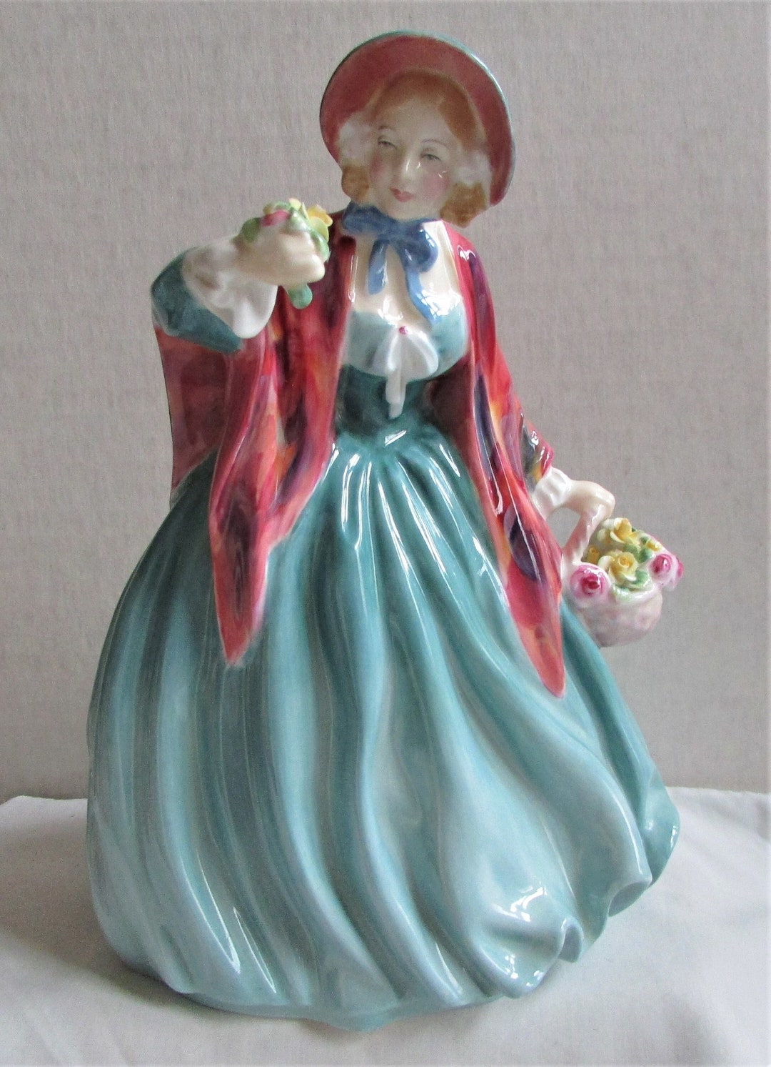 Beautiful Royal Doulton HN4395 "caroline" Figurine - Etsy
