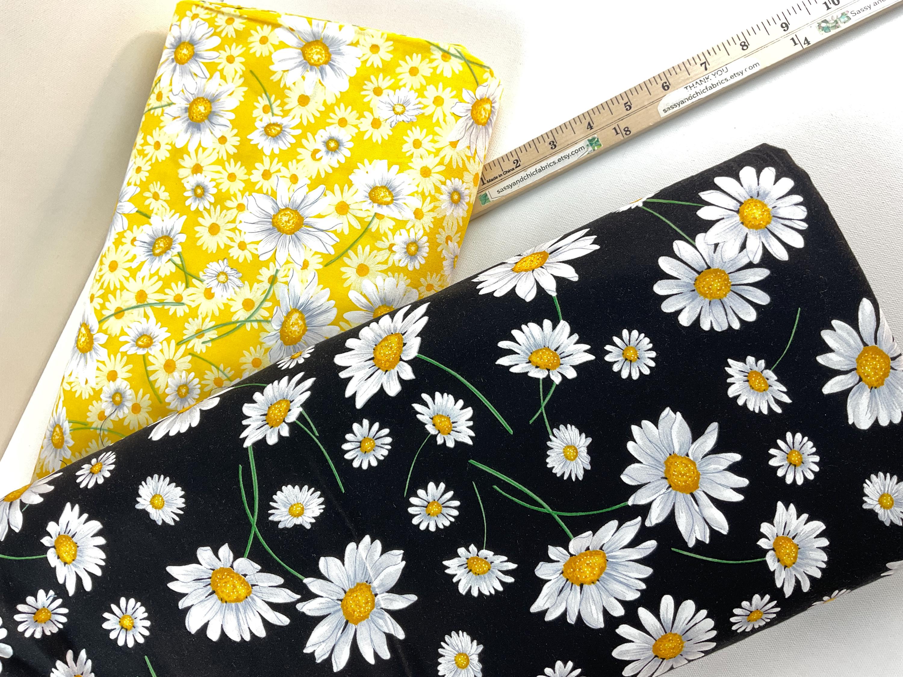 Large Daisy Garden 2 Colors: Black or Yellow 100% Quilting Cotton ...