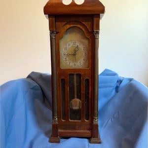 Vintage United Clock Corp Model 444 Made in USA Electric works ...