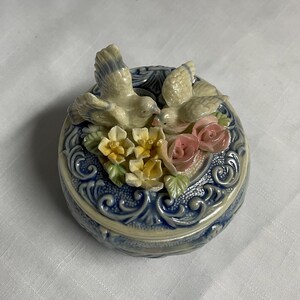 Vintage Porcelain Jewelry Trinket Boxes With Doves. Set of 3. - Etsy