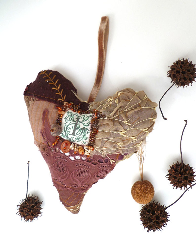 Large Heart Fiber Art Ornament Monogram Letter I Bead - Etsy