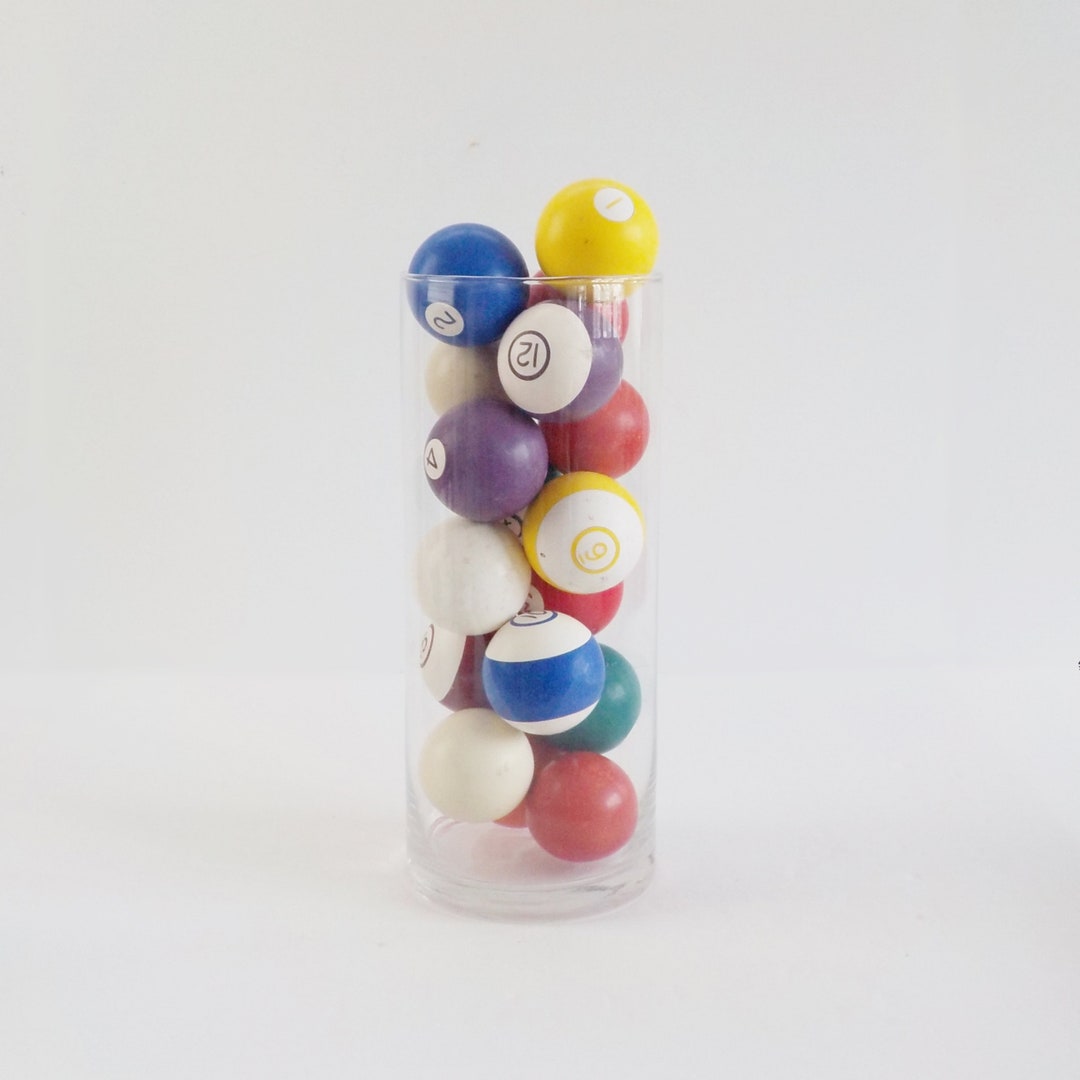 Lot of 17 Colorful Billiard Snooker Pool Balls Numbered Solid Striped ...