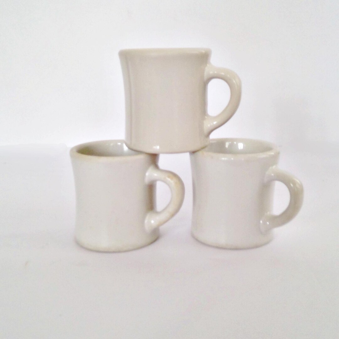 Classic Vintage Victor Coffee Mugs Lot of Three - Etsy