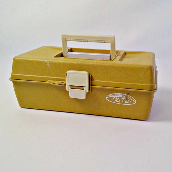 Vintage Tackle Box - Etsy
