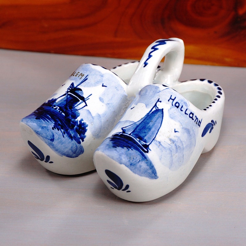 Delft Shoe - Etsy