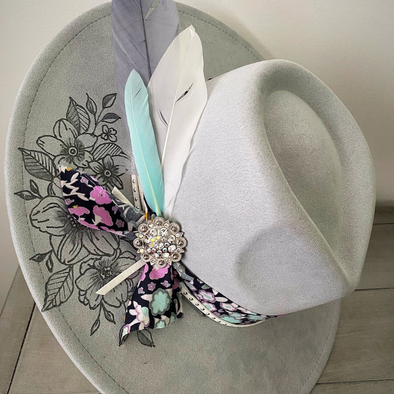 Lainey Wilson Hat - Etsy