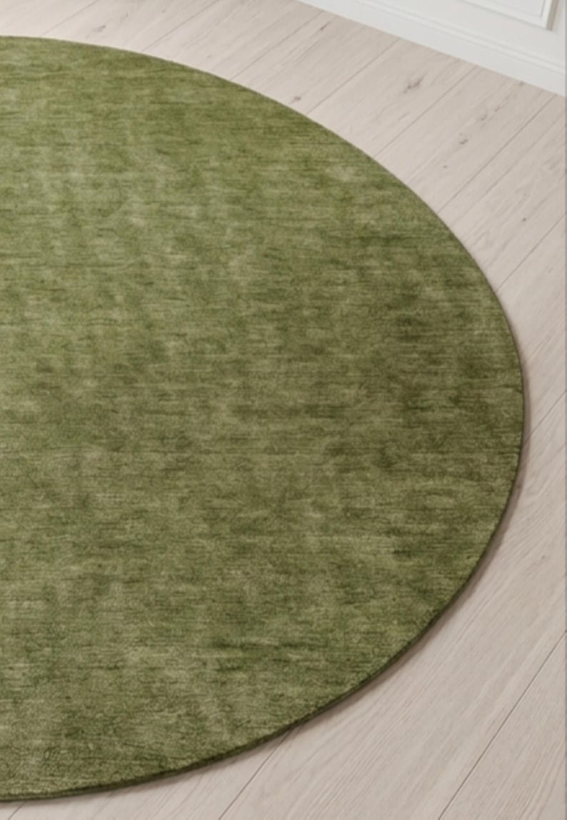 Hand-tufted Wool Round Rug – Solid Meadow Green, Plush Cut Pile Carpet ...