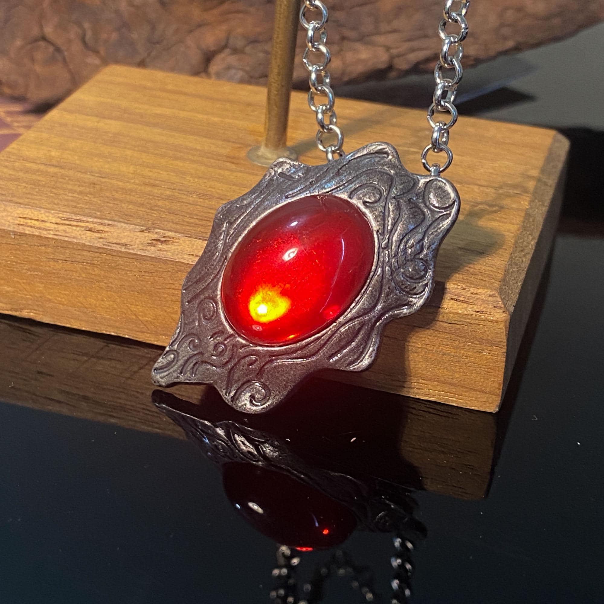 Dante,devil May Cry Dante Perfect Amulet, Dante Vergil Red Crystal ...
