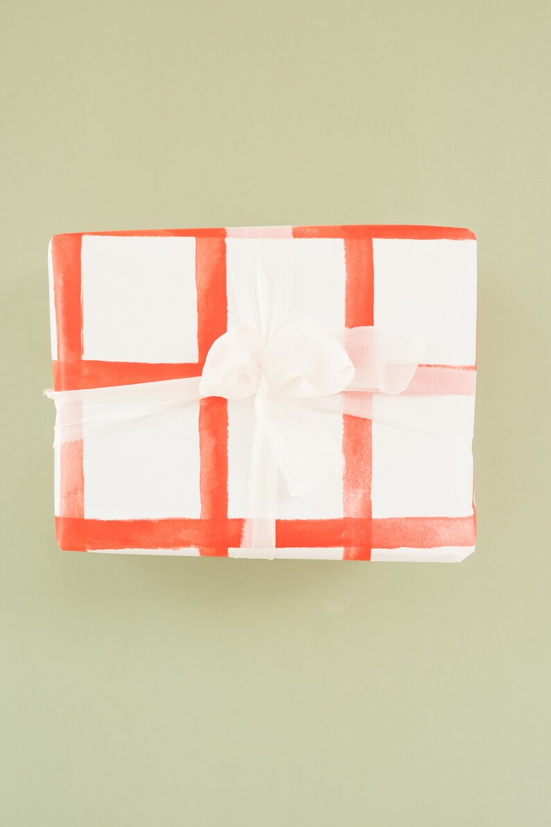 Red Checkered Pattern Holiday Gift Wrap Illustrated - Etsy