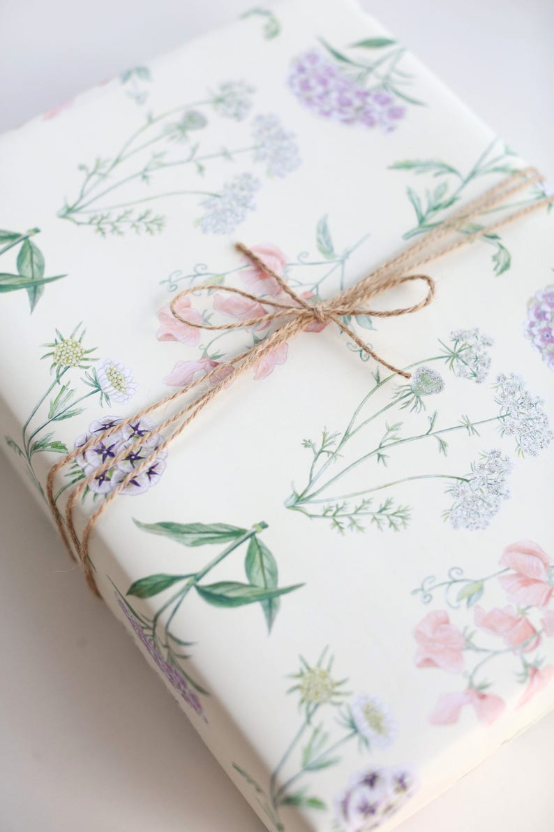 Botanic Floral Pattern Gift Wrap Illustrated Flowers - Etsy