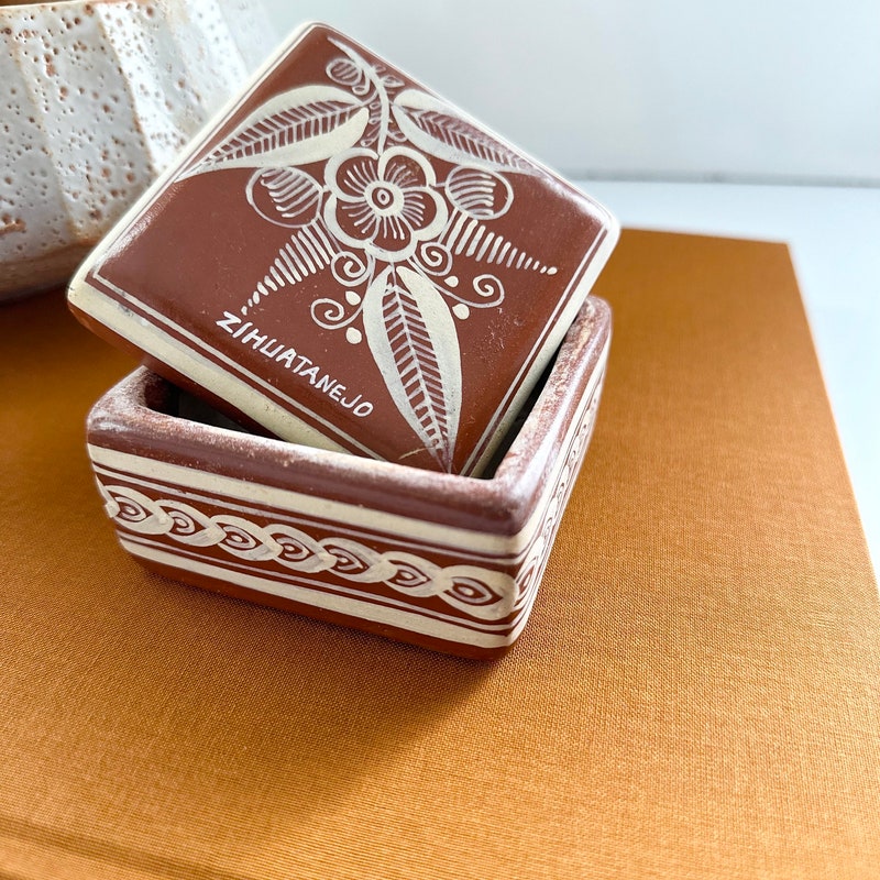 Pottery Trinket Box - Etsy