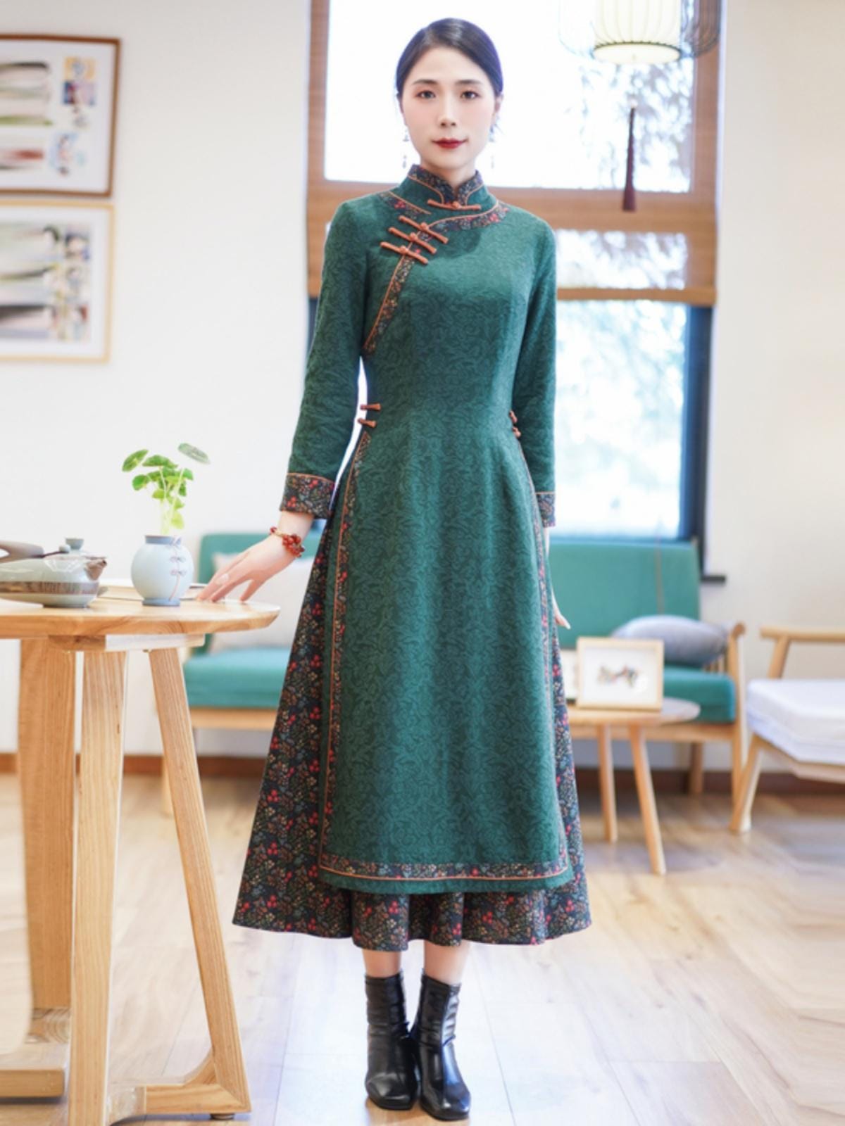 Modern Ao Dai Qi Pao: Green Long Sleeves Slim Fit Vietnamese-chinese ...