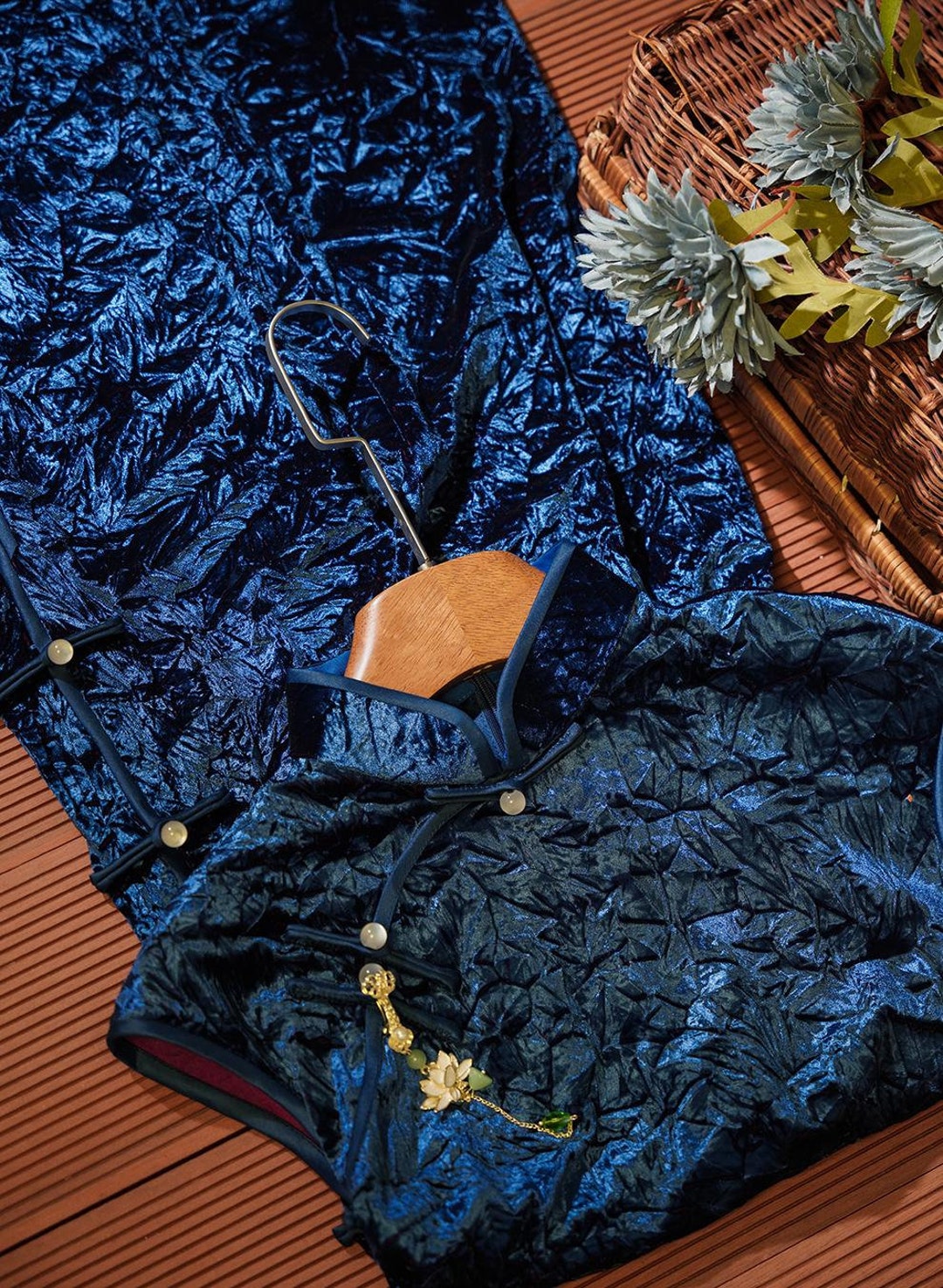 Royal Blue Velvet Cheongsam: Sleeveless Modern Qipao Dress - Etsy