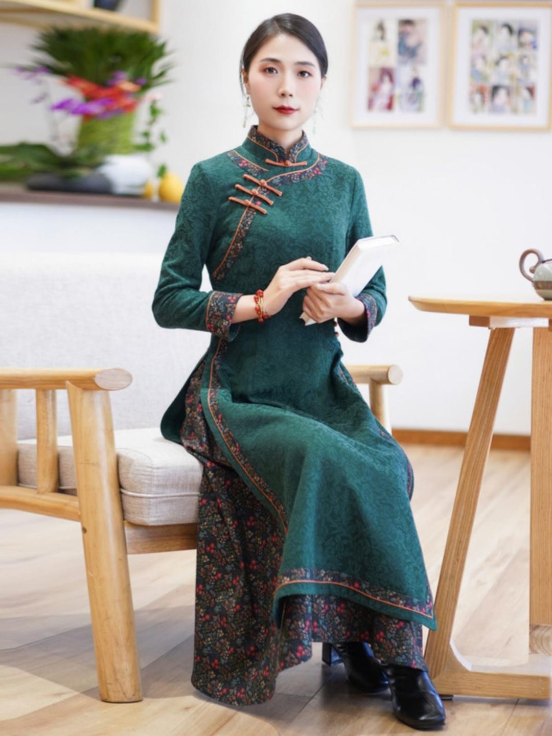 Modern Ao Dai Qi Pao: Green Long Sleeves Slim Fit Vietnamese-chinese ...