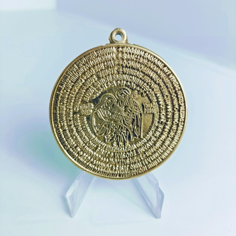 Holy Eucharist Medallion: Filipino Anting-anting Amulet - Etsy