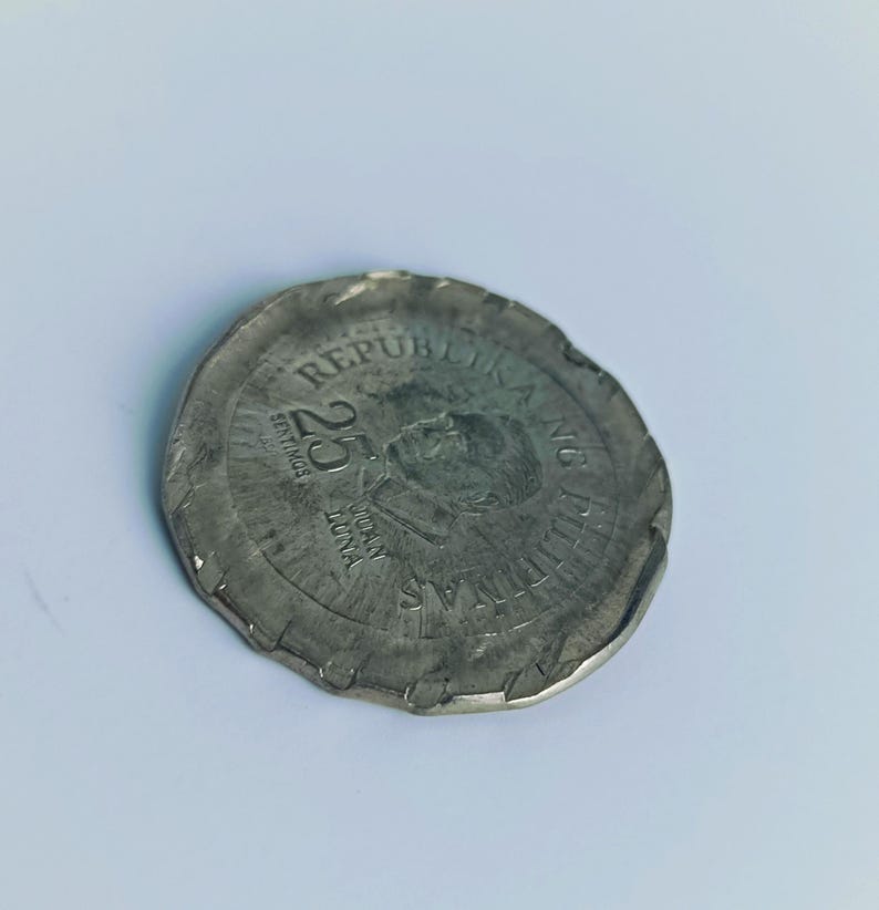 1970-80s 25C Peso Waffle Error Coin Philippines Ang Bagong Lipunan ...