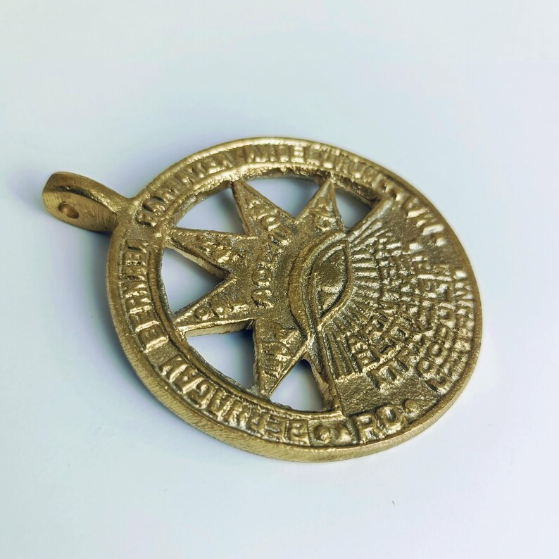 Cinco Vocalës Medalyon Medallion, Anting-anting Amulet From the ...