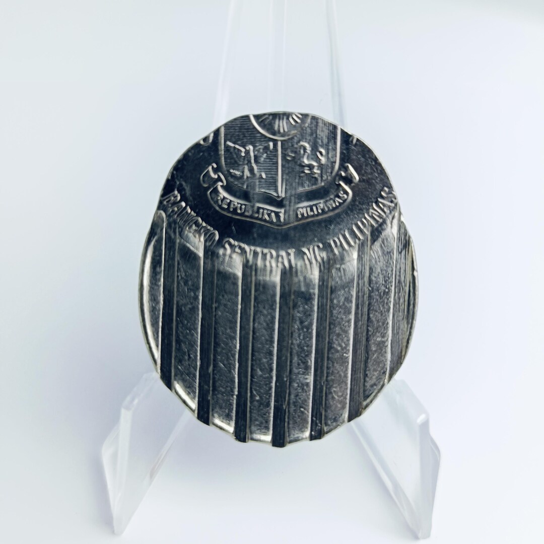 Error Coin, Philippines 1 Peso 1975 - 1982 Ang Bagong Lipunan, Wrong ...