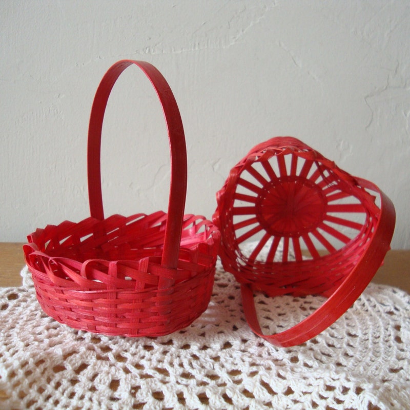Red Basket - Etsy