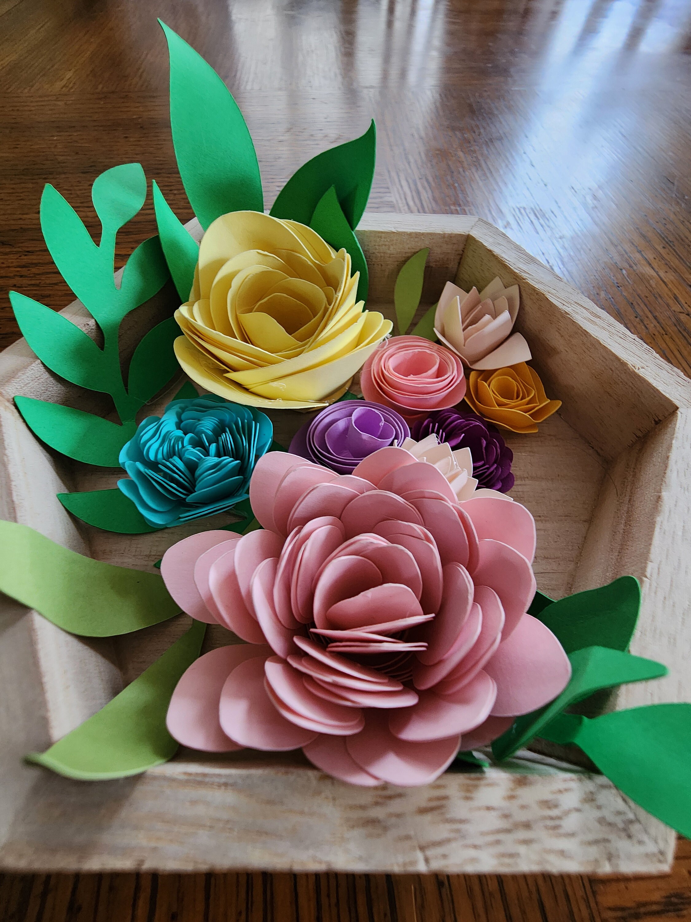 3D Paper Flower Arrangement in Shadowbox - Etsy