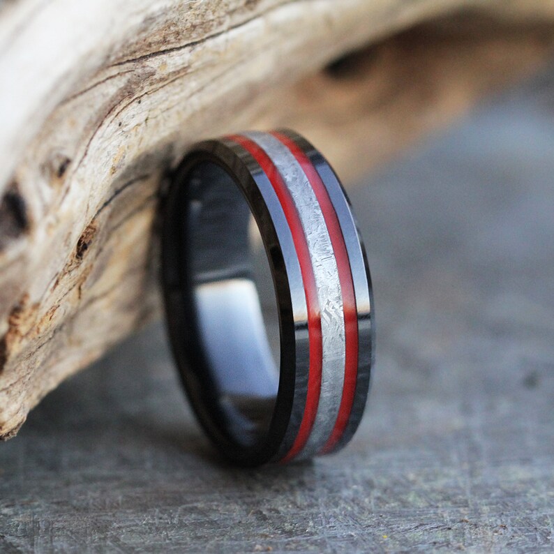Black & Red Men's Wedding Band With Meteorite Red Enamel | Etsy