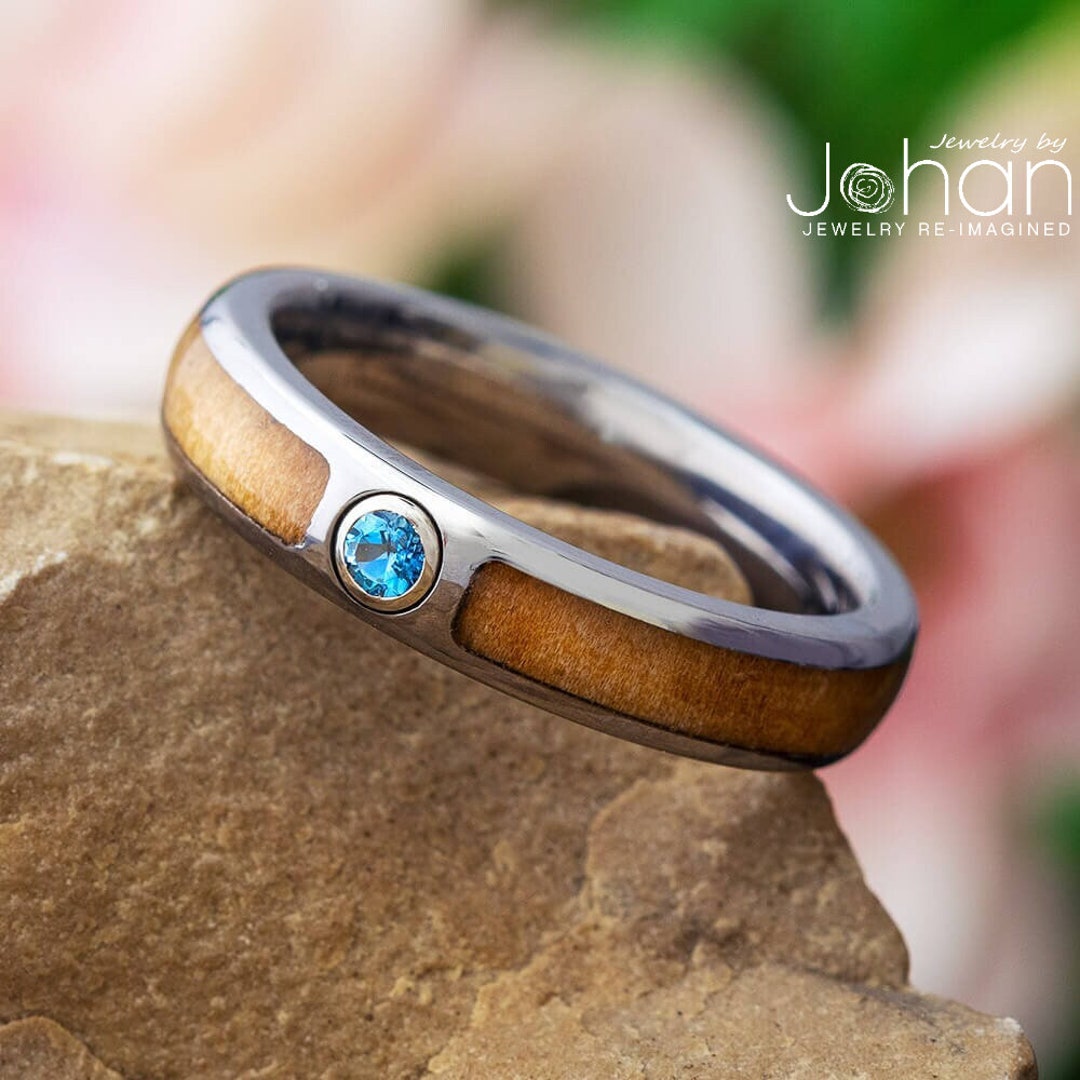 Wood and gemstone ring store