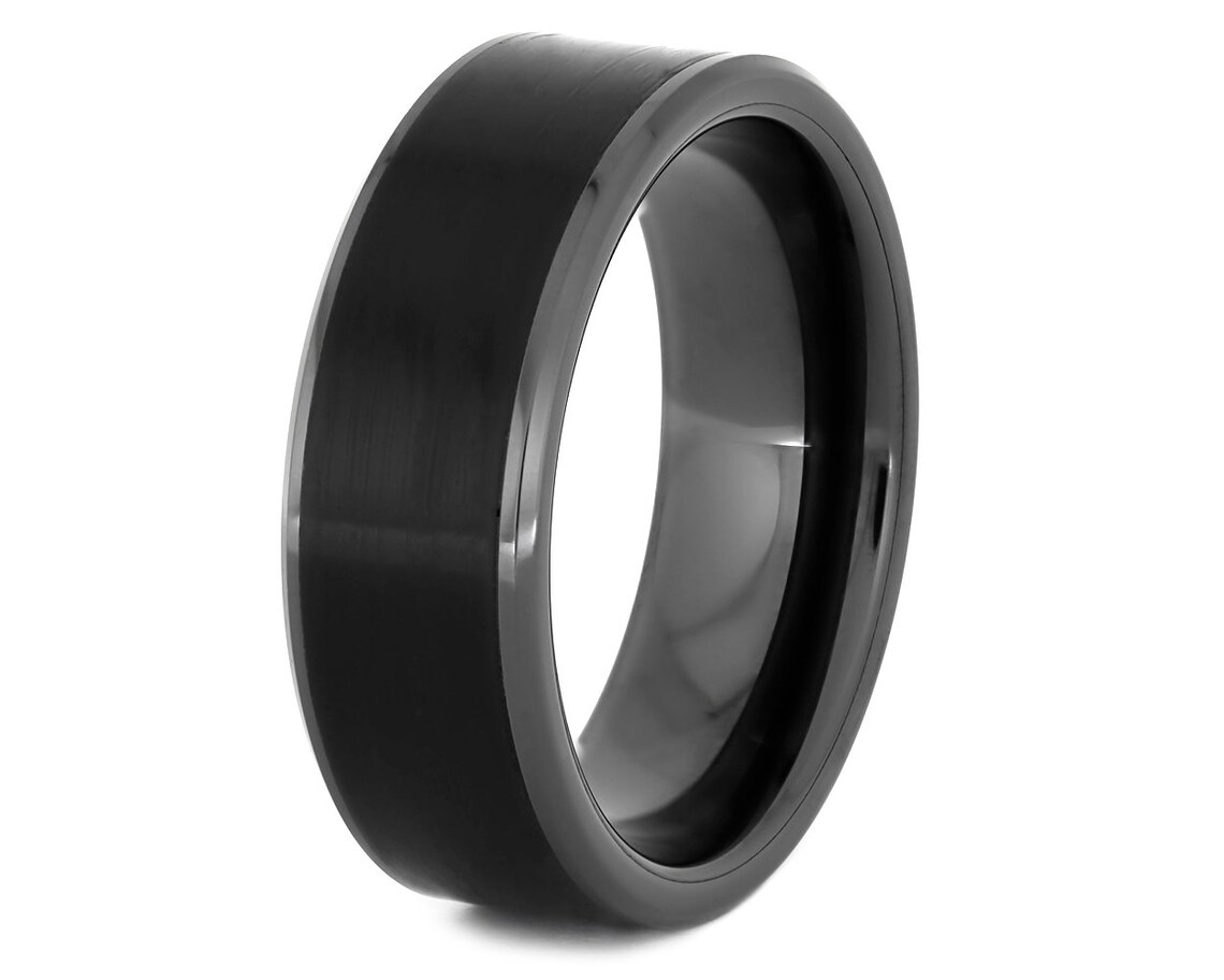 Vinyl Record Ring in Black Ceramic Wedding Ring for Musicians - Etsy