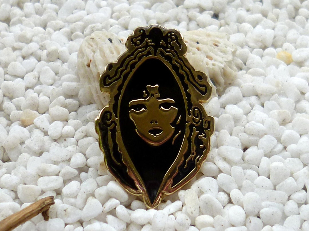 Mirror Mirror on the Wall : the Face I M a G I N a T I O N Soft Enamel ...