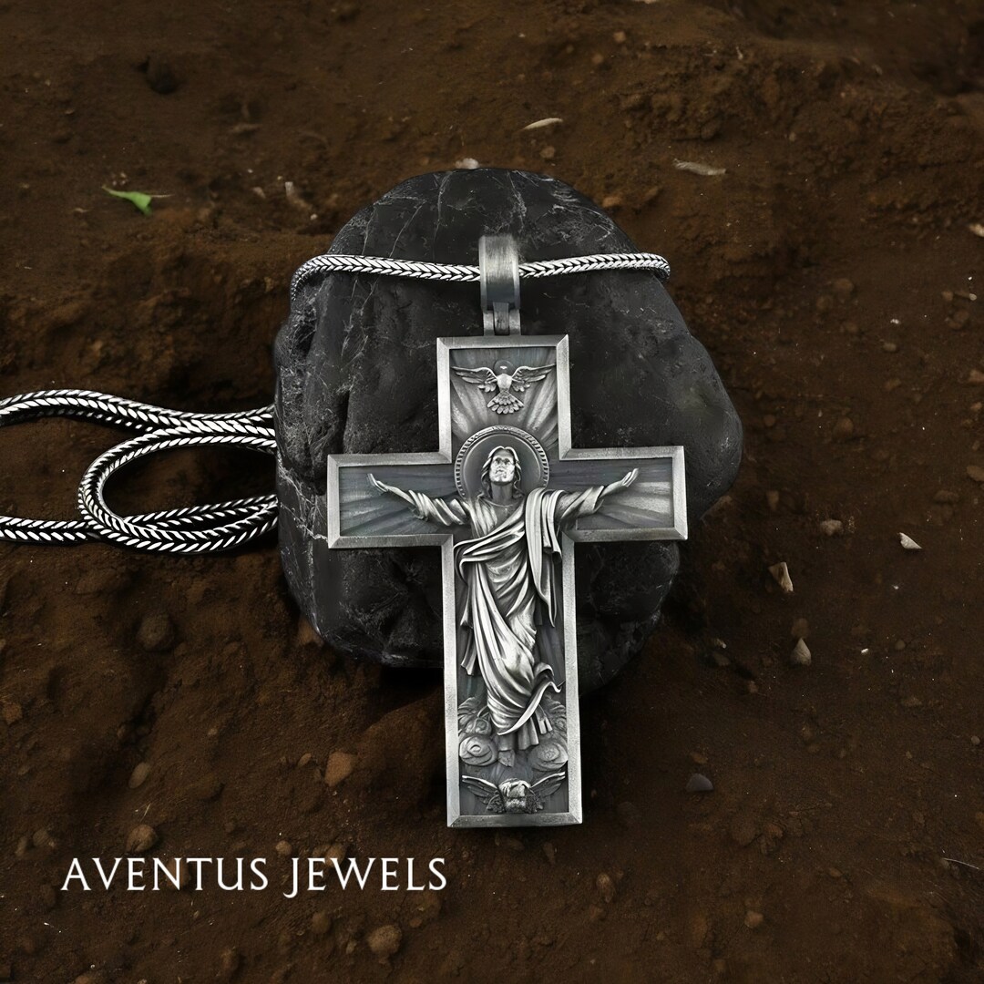 Jesus Christ Cross Necklace Christian Silver Jewellery - Pendant With A ...