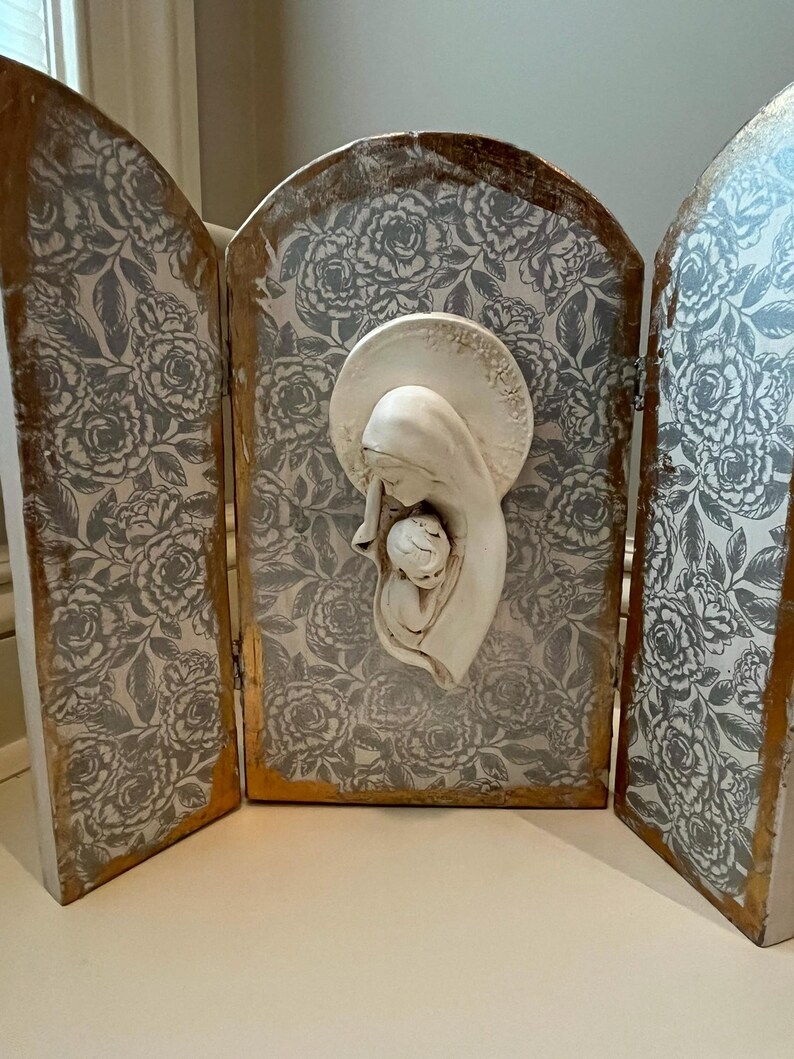 Virgin Mary Sacred Heart Religious Art Catholic Triptych Wooden Shrine ...