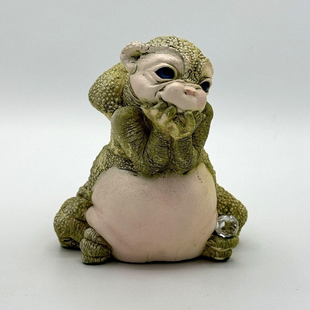 Vintage Dragon Keep Marty Sculpture 5105 Oops the Embarrassed Dragon ...