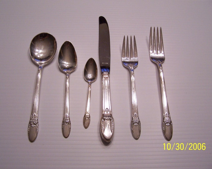 1847 Rogers Bros. Vintage Silverplate Flatware Service for 12 76pcs ...