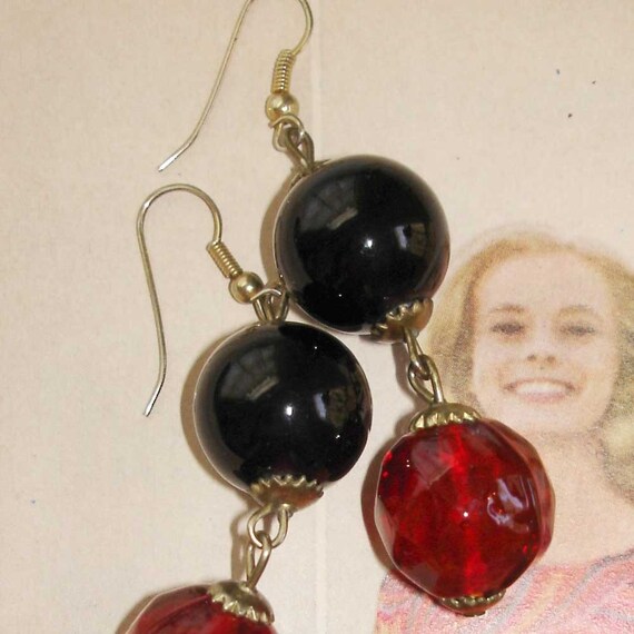 vintage dark eggplant purple & ruby red large round g… - Gem