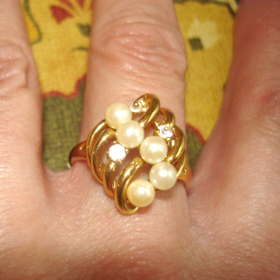 Vintage NV Faux Diamond and Pearl Gold Metal Cocktail Ring Size 9.5 ...