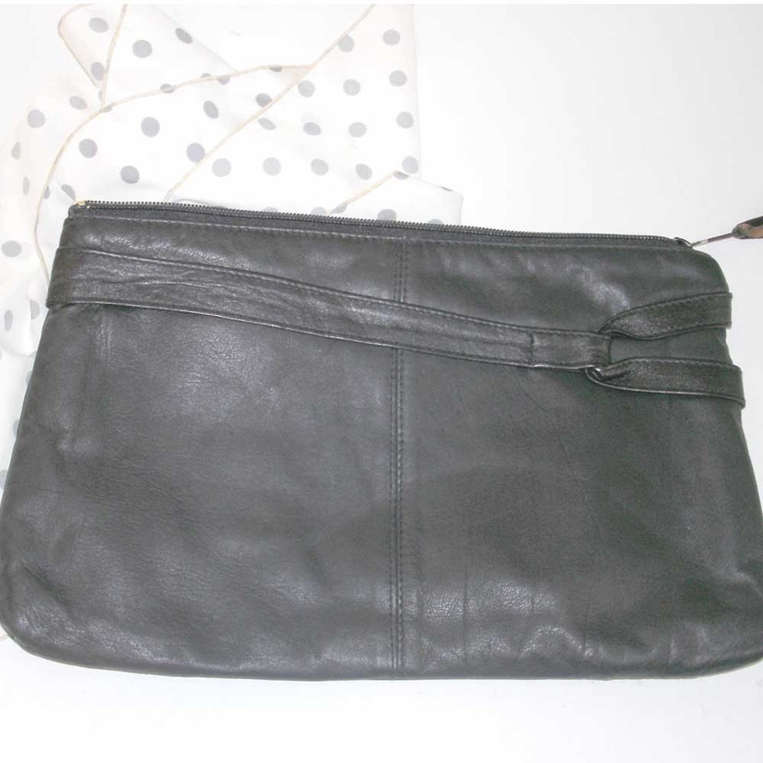 SALE Vintage Toni Soft Black Leather Clutch Handbag Purse With Looped ...