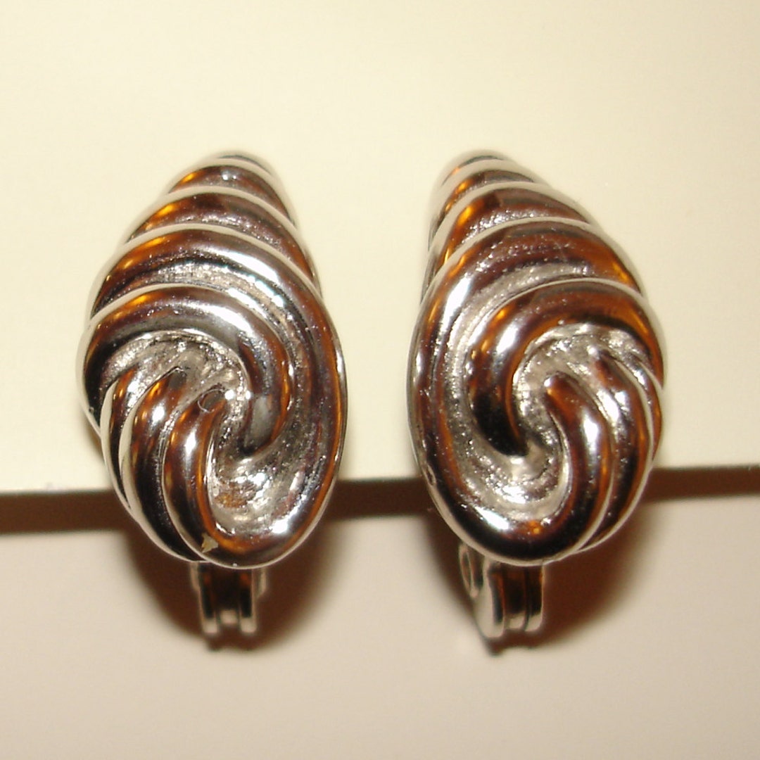 Vintage Monet silver tone metal shells nautical seashore clip on ...