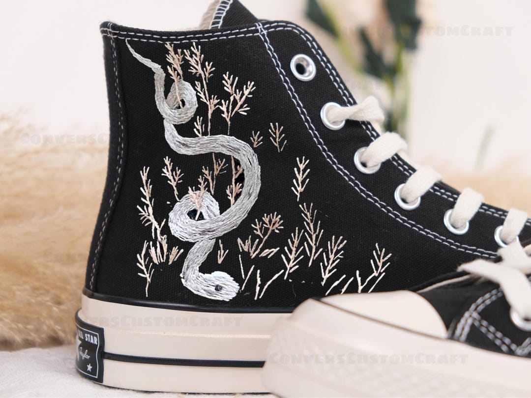 Custom Embroidered Converse High Tops/custom Converse Chuck Taylor ...