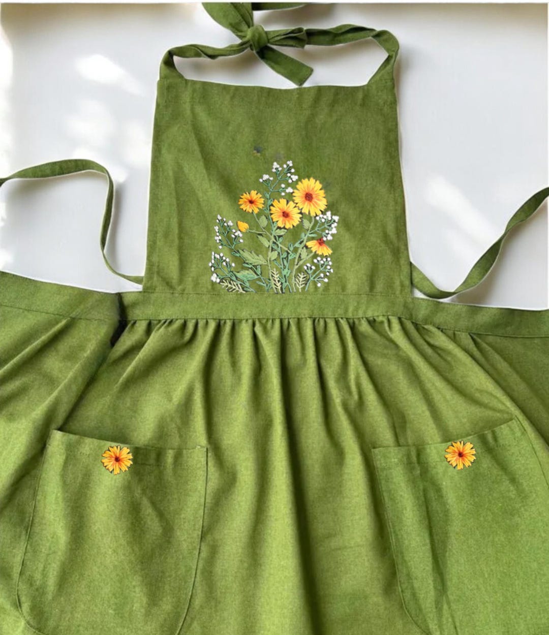 Personalized Hand Embroidered Apron, Floral Apron,mushroom and Flower ...