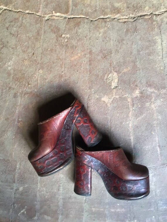 Very Rare 1970s Embossed Leather Platforms with Peace… - Gem