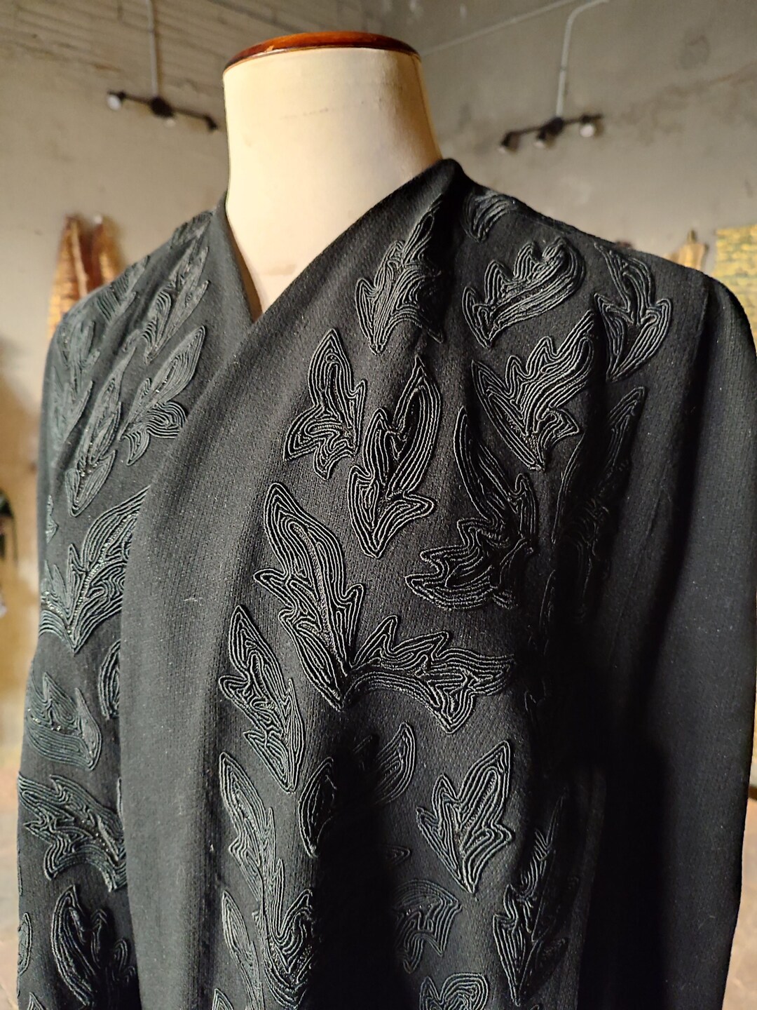 Gorgeous Unique 1930s Gothic Hand Crewel Work Embroidered Vintage Wool ...