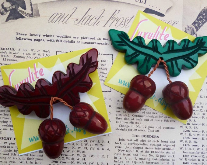 Log Lady Brooch- Large 1940s 50s Carved Bakelite Fakelite Style Novelty ...