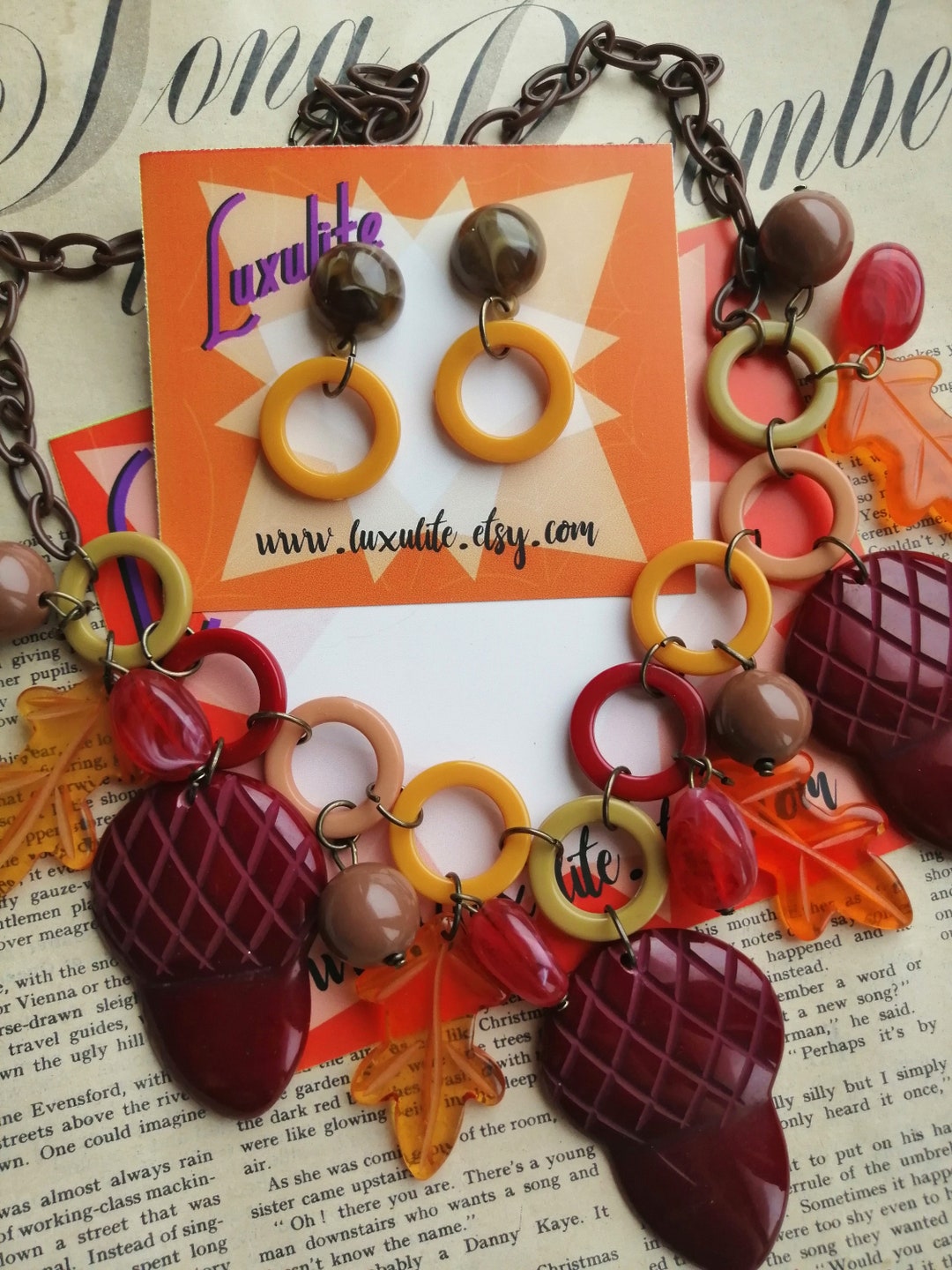 JUMBO Acorns! Extra Full Necklace 1940's Bakelite Fakelite Style by ...