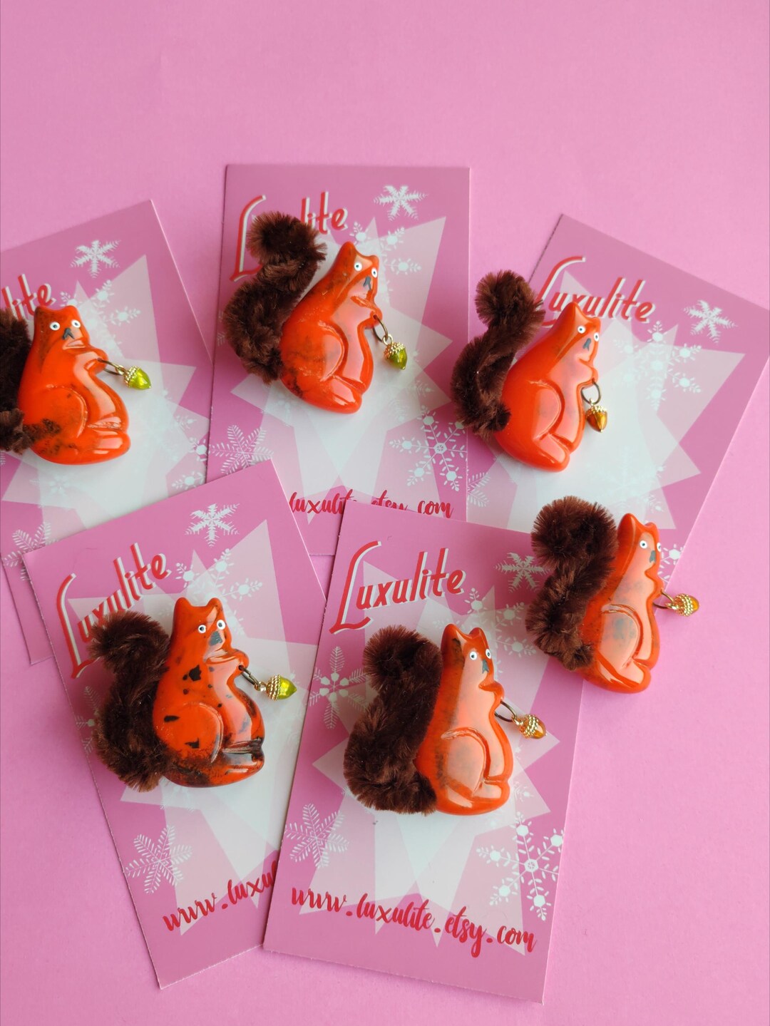 Floof-tail Squirrel Friends! Jumbo Squirrel and Acorn Brooch - Vintage ...